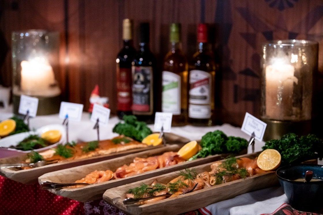 Julbord i Gamla stan 2025 – Pluras julbord