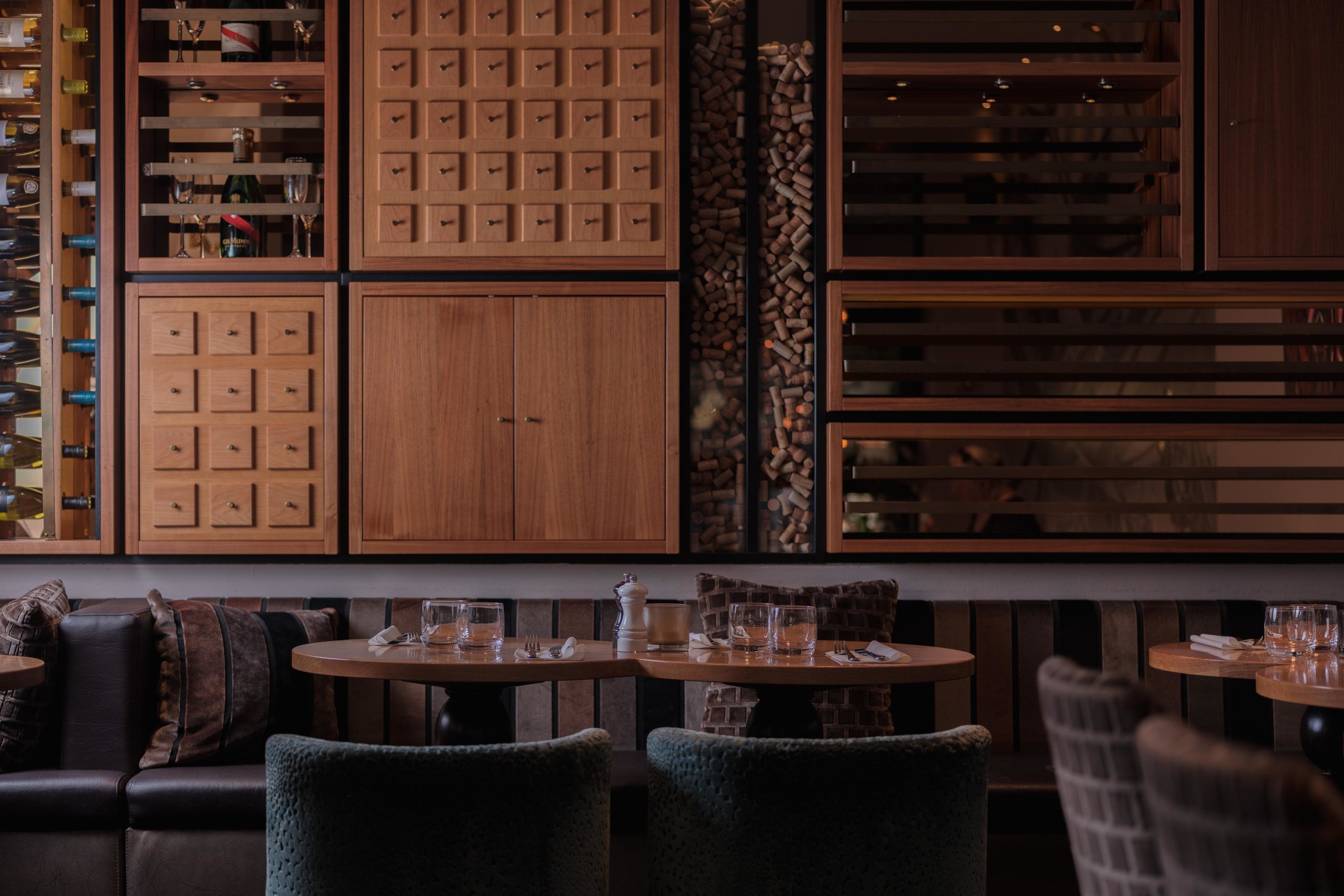 Boka bord | Exit Lounge & Bar